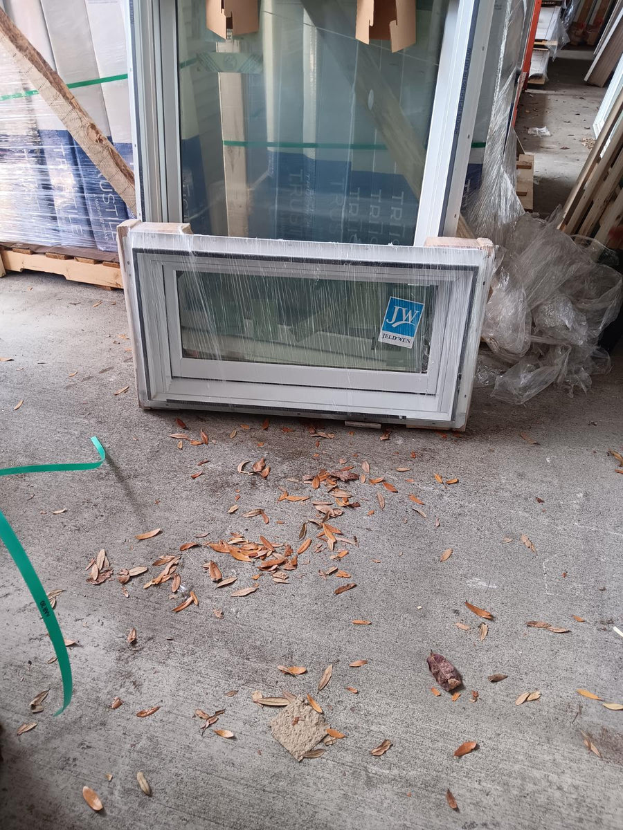 3' x 1'6" Fixed Aluminum Clad Window - Brunswick, GA - Lang Building Supply